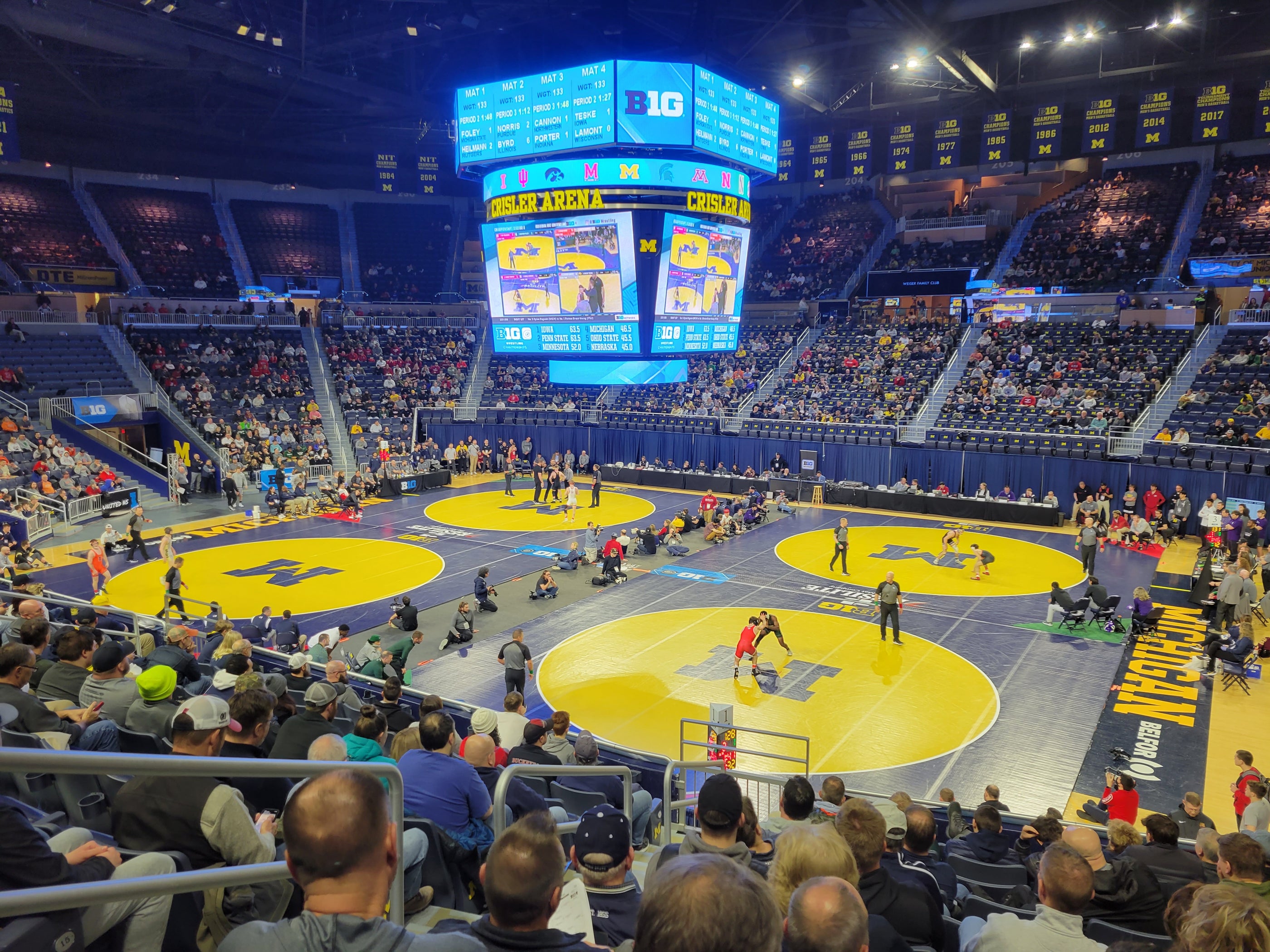 Resilite Wrestling Mats - Two-Sided Wrestling Mats, Roll-Up Wrestling Mats